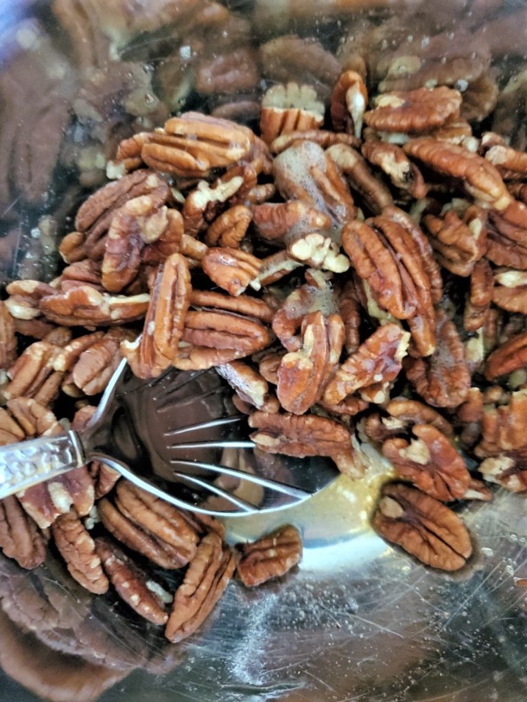 Cinnamon Sugar Vanilla Pecans Recipe - Cloches & Lavender