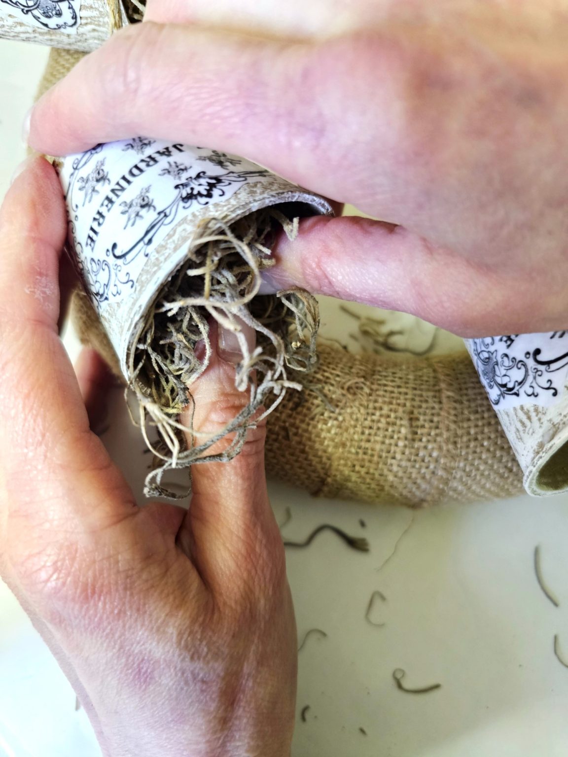 DIY Peat Pot Wreath Idea Easy And Quick To Make - Cloches & Lavender